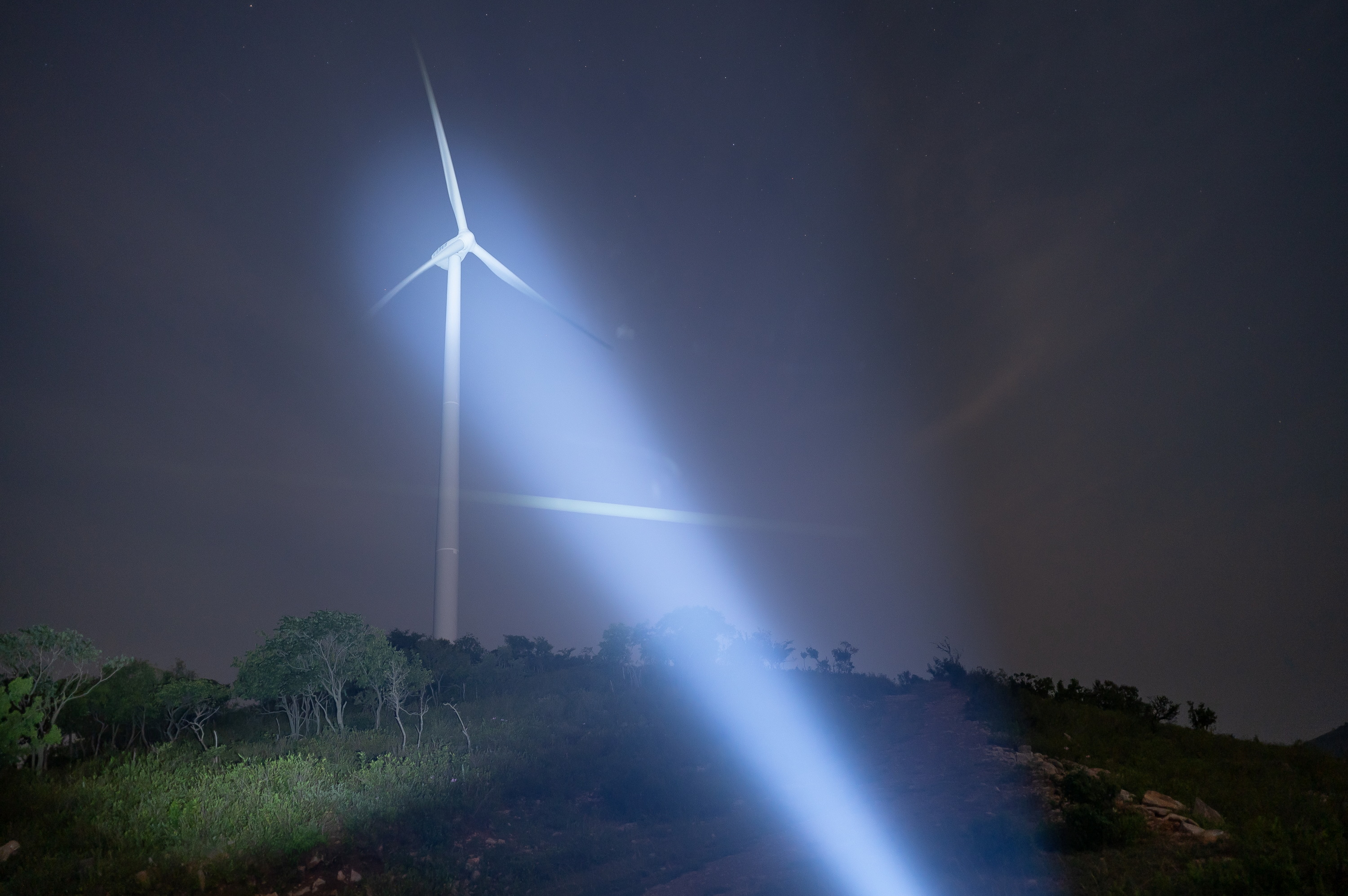 Choisir la Meilleure Lampe Torche EDC : Guide Complet et Conseils